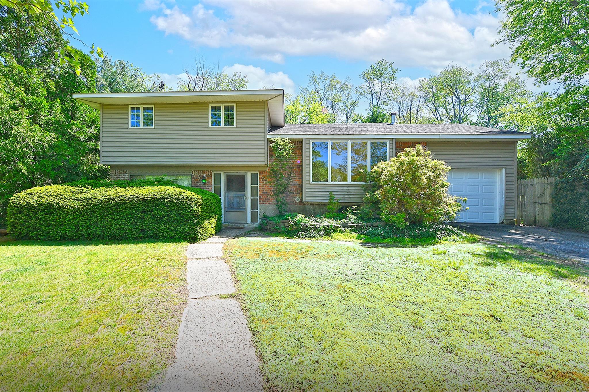 1 Tamarack St, East Northport, NY 11731 - MLS 850475 - Coldwell Banker