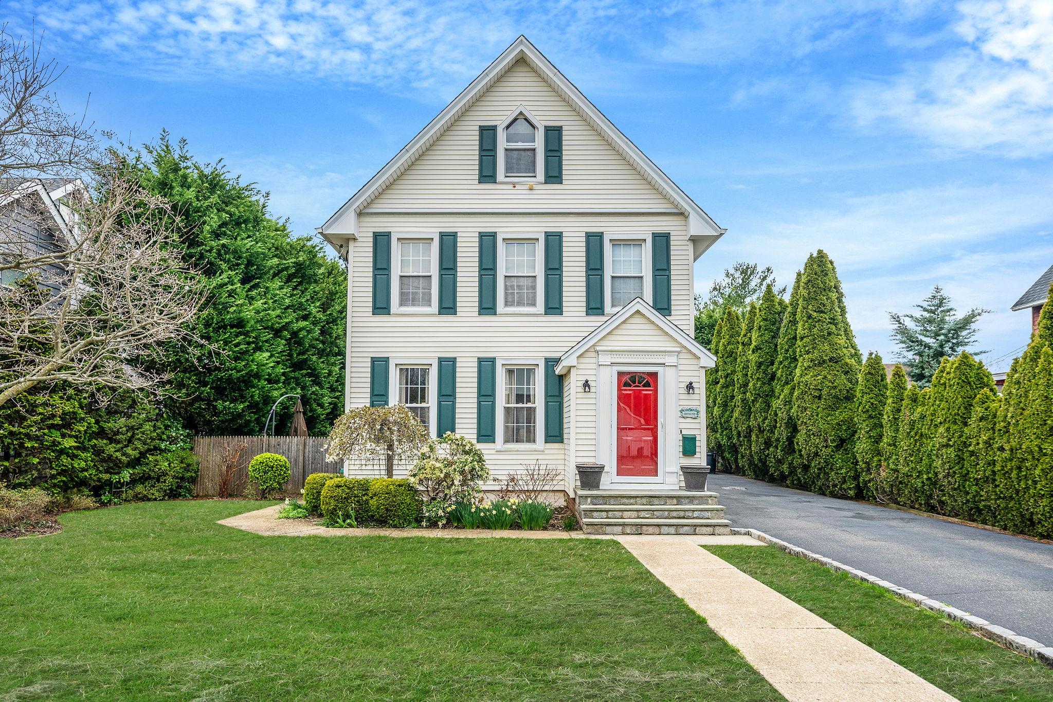 83 Carman Ave, Woodmere, NY 11598 - MLS 851043 - Coldwell Banker