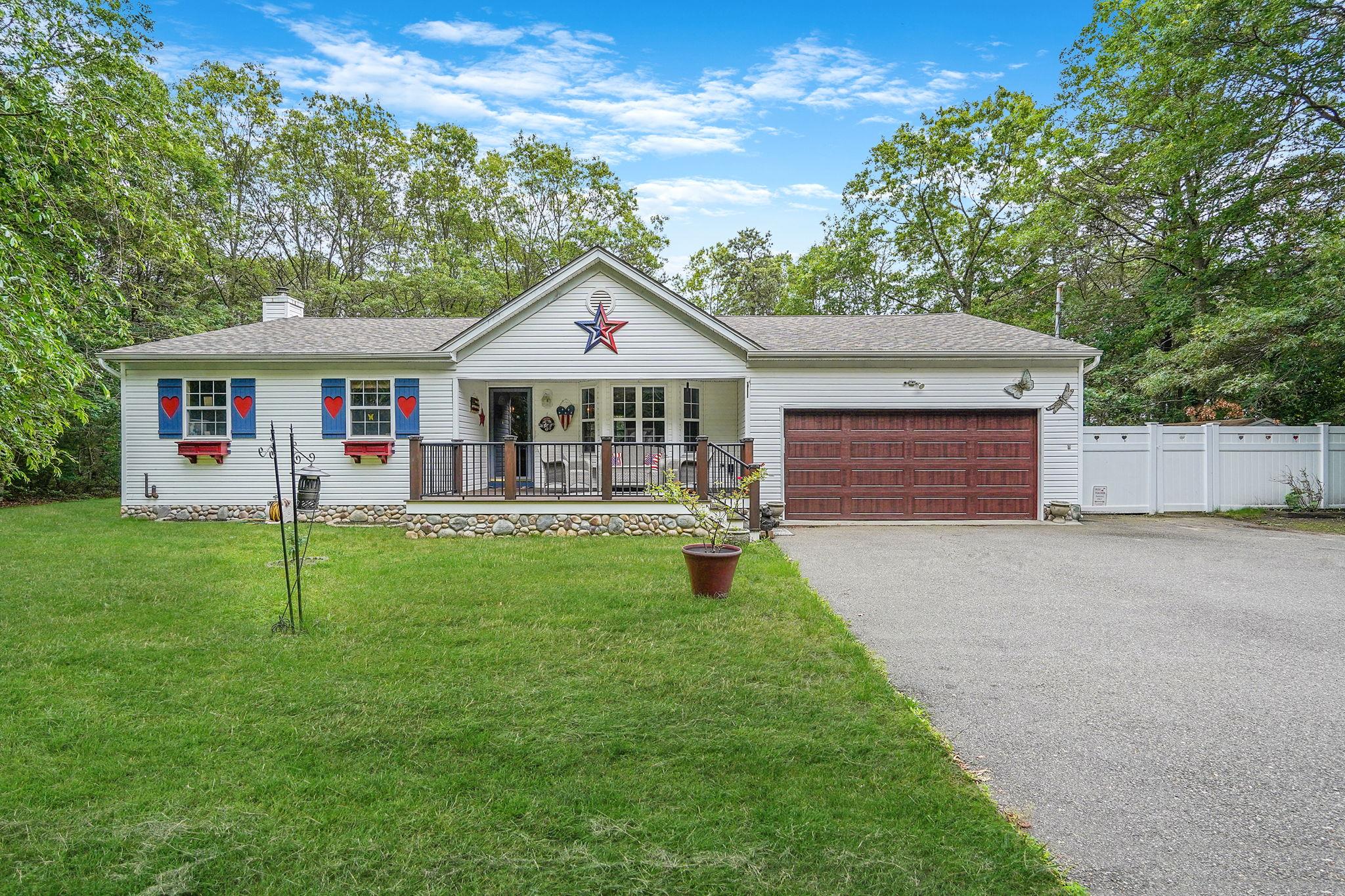 138 Barton Ave, Patchogue, NY 11772 - MLS 855451 - Coldwell Banker