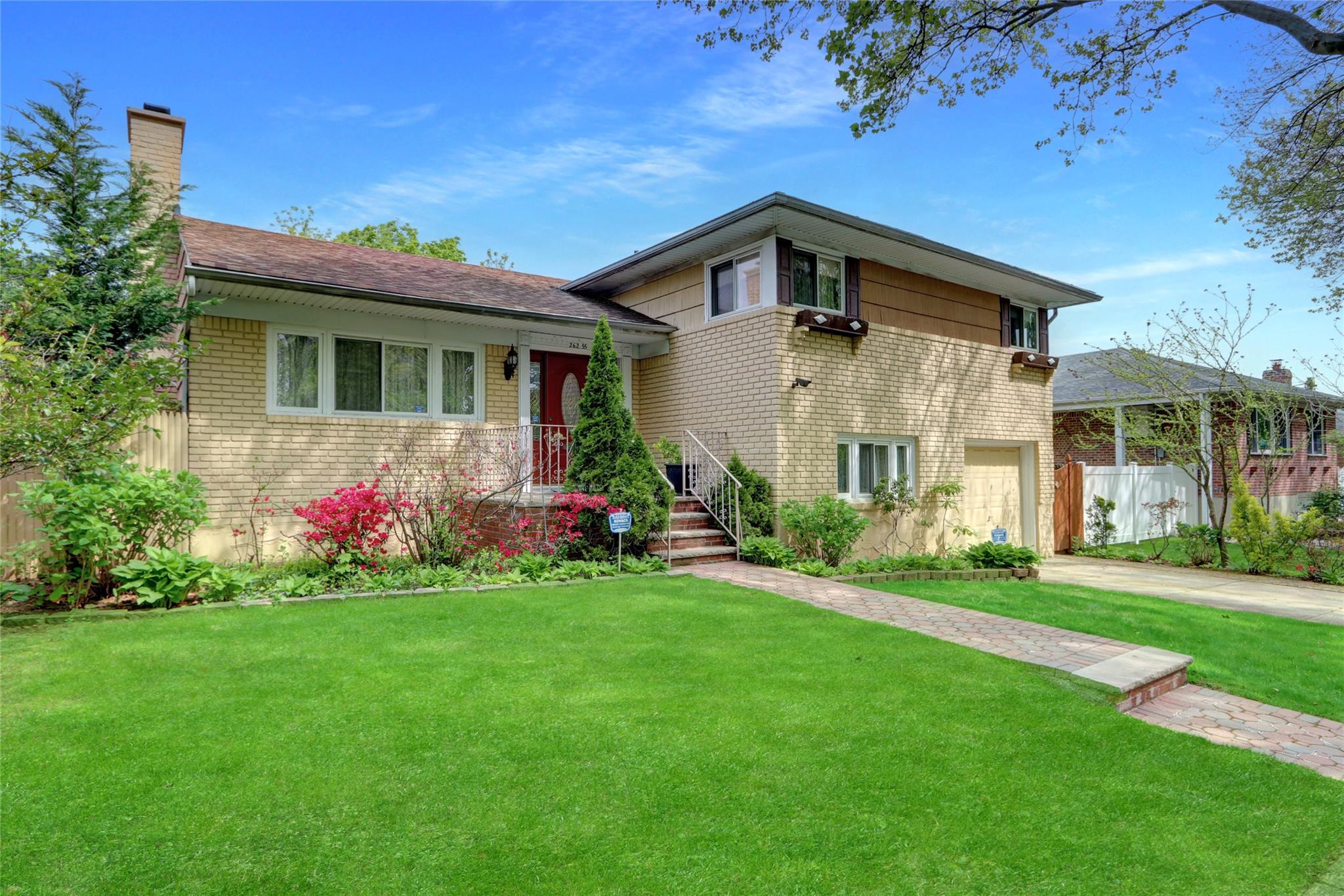 262-55 Grand Central Pkwy, Little Neck, NY 11362 - MLS 857436 ...