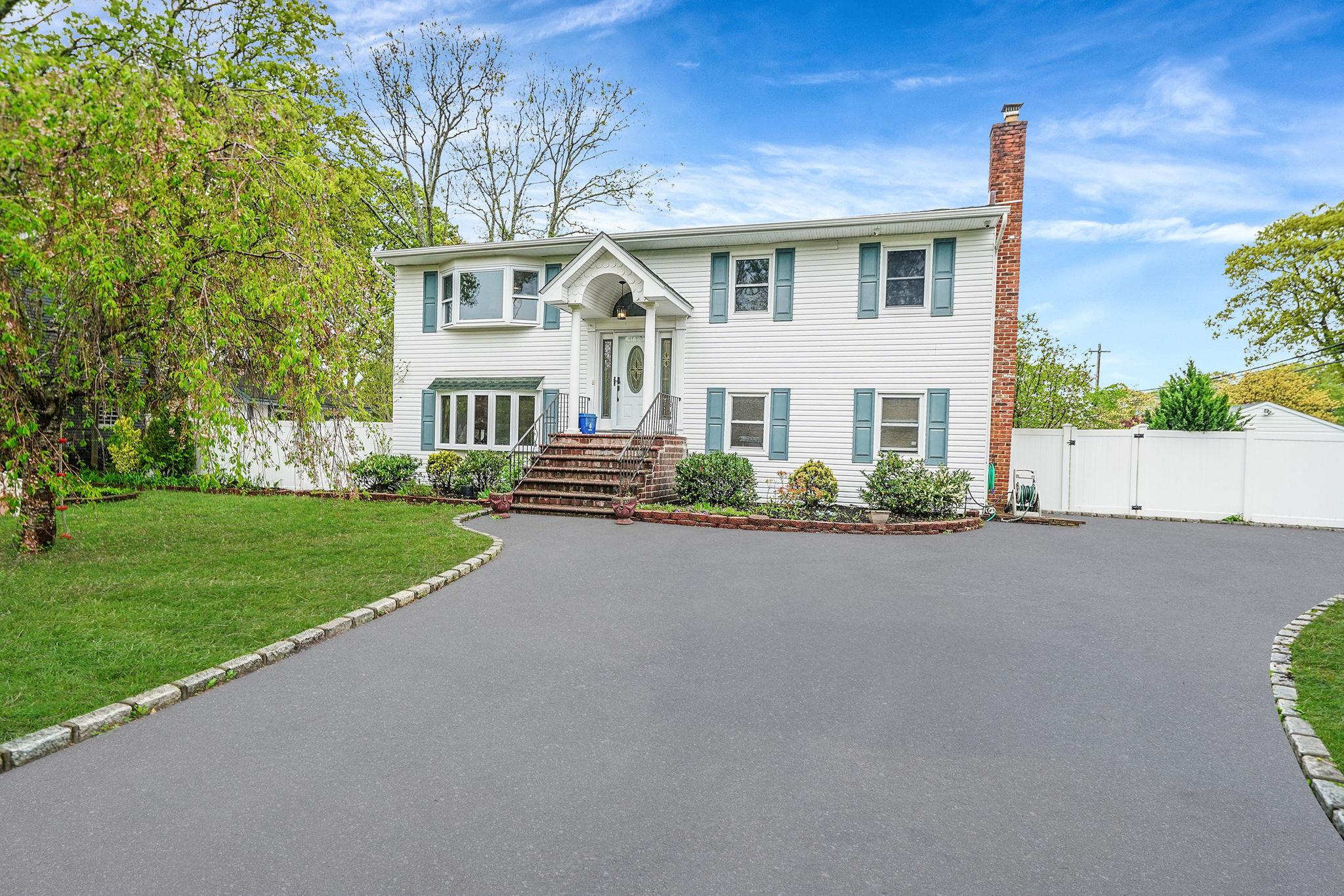 55 Ridgewood Dr, Shirley, NY 11967 - MLS 857470 - Coldwell Banker