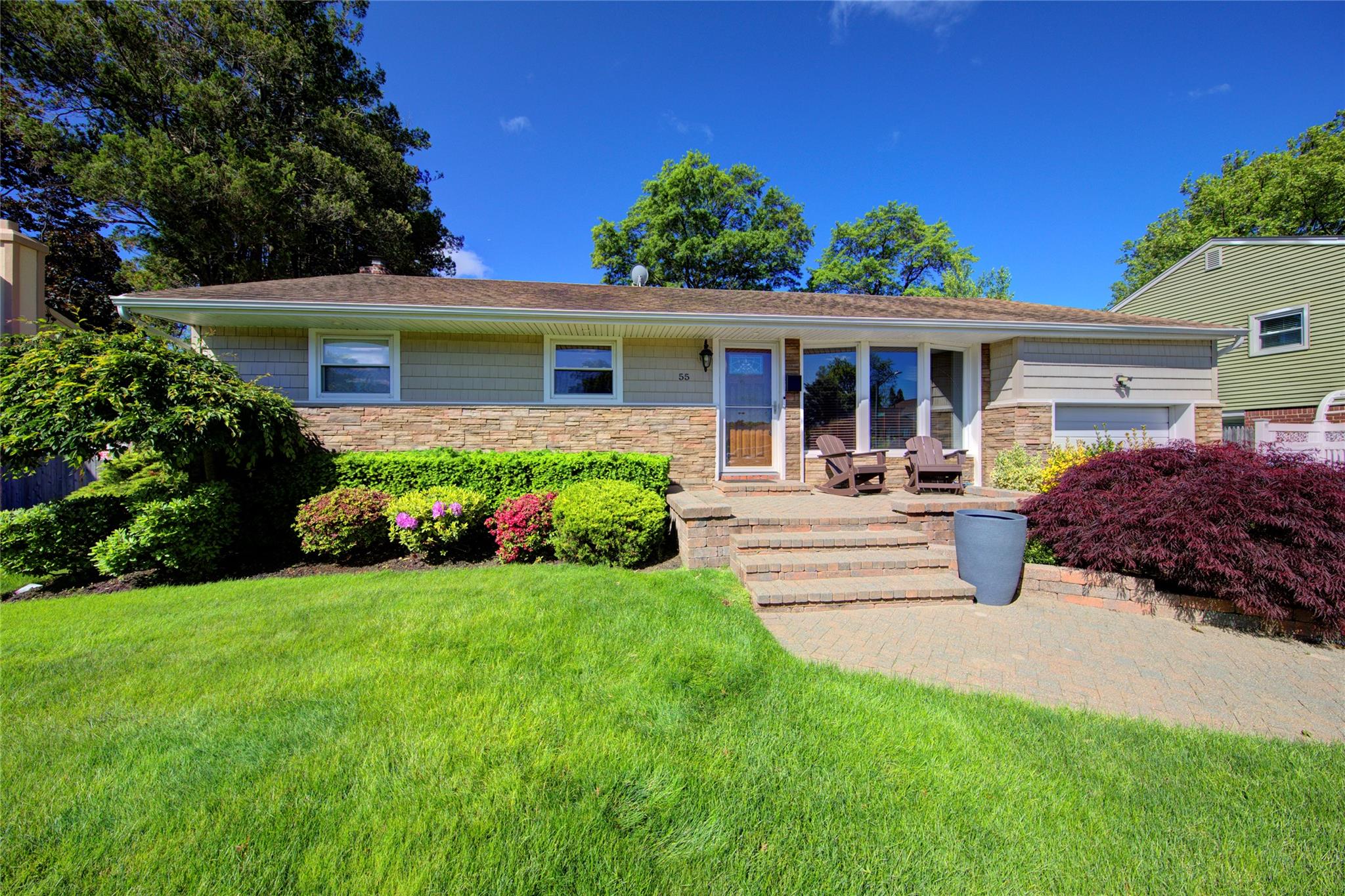 55 Richfield St, Plainview, NY 11803 - MLS 864529 - Coldwell Banker