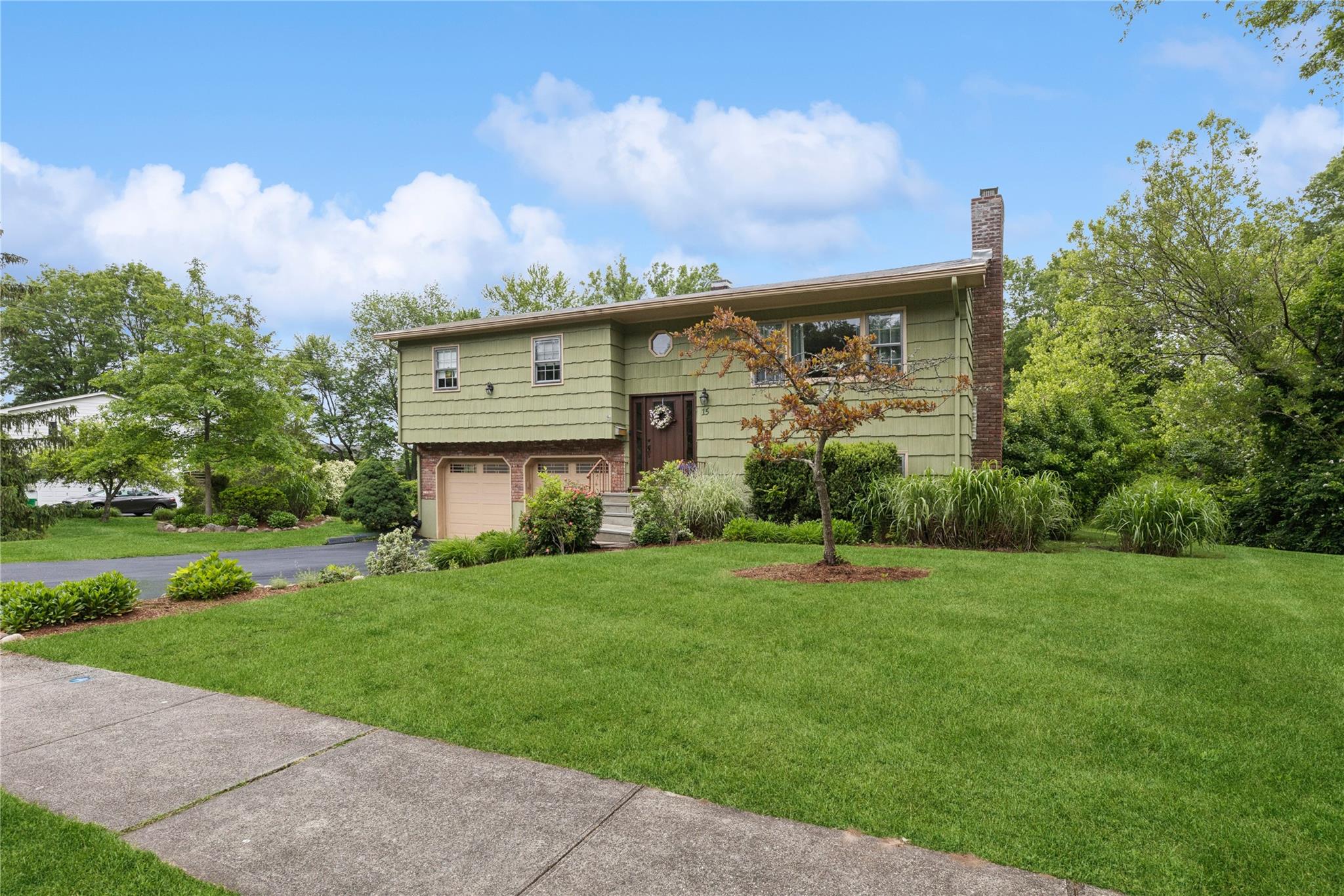 15 Theodore Roosevelt Dr, Blauvelt, NY 10913 - MLS 868950 - Coldwell Banker