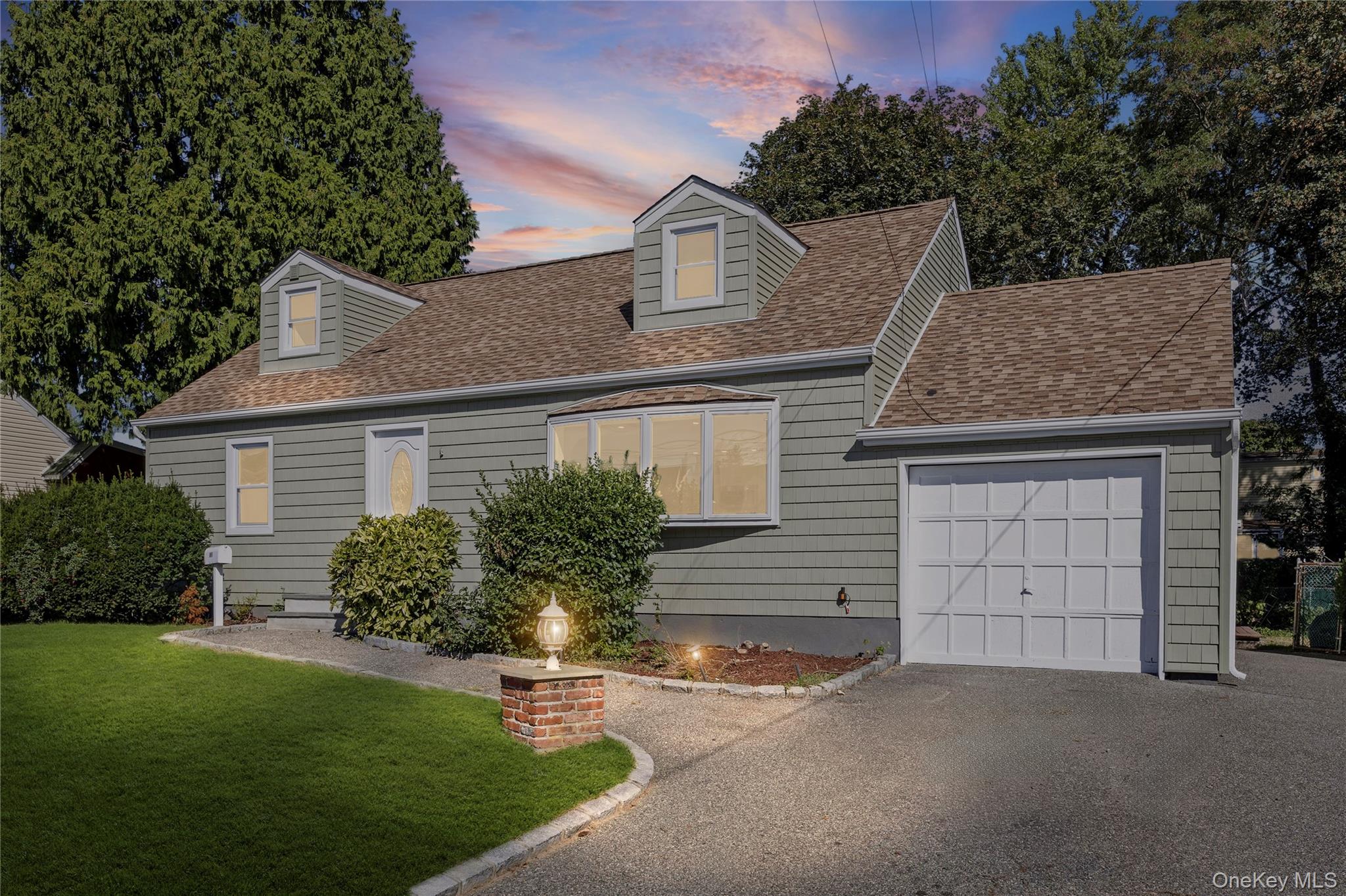 133 Fallwood Pkwy, Farmingdale, NY 11735 - MLS 914633 - Coldwell Banker