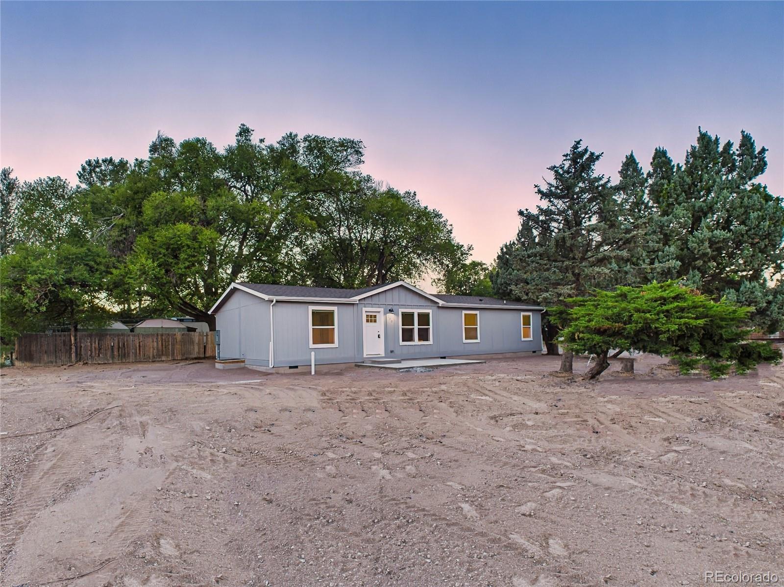290 E Kipling Dr, Pueblo, CO 81007 - MLS 5388388 - Coldwell Banker