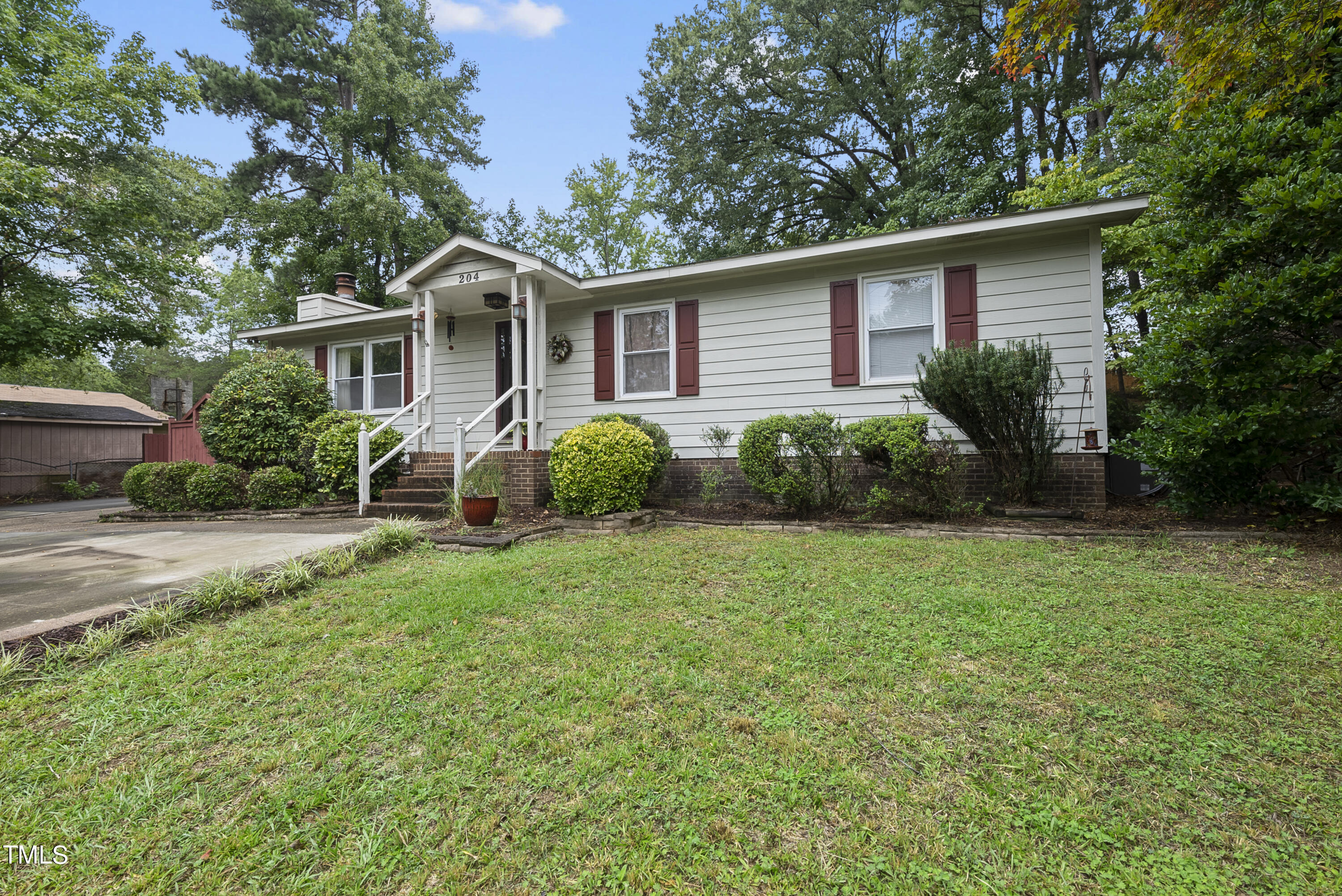 204 SW Maynard Rd, Cary, NC 27511 - MLS 10046865 - Coldwell Banker