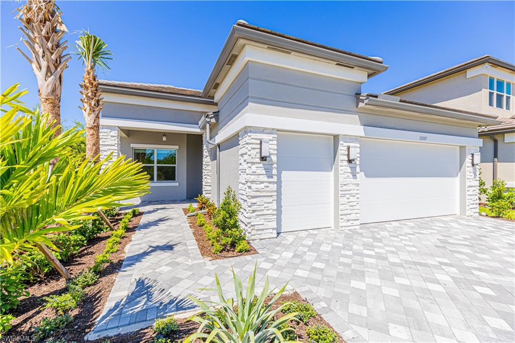 11269 Daphne Ct, Naples, FL 34120 - MLS 224024490 - Coldwell Banker