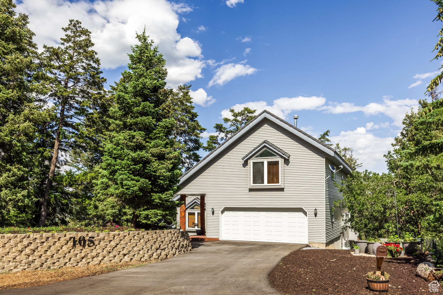 105 Paradise Rd, Summit Park, UT 84098 - MLS 2031113 - Coldwell Banker