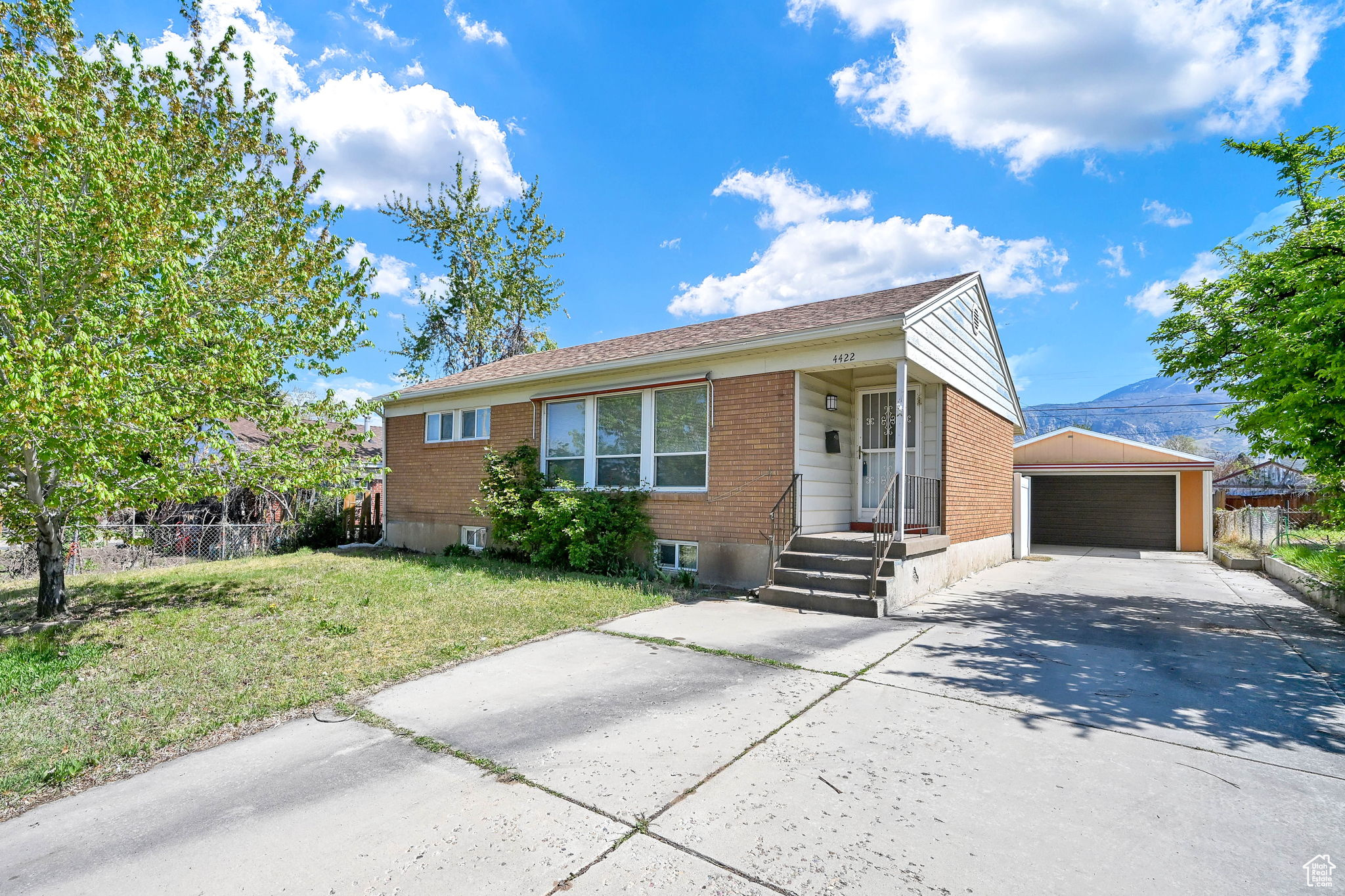 4422 S 100 W, Washington Terrace, UT 84405 - MLS 2082145 - Coldwell Banker
