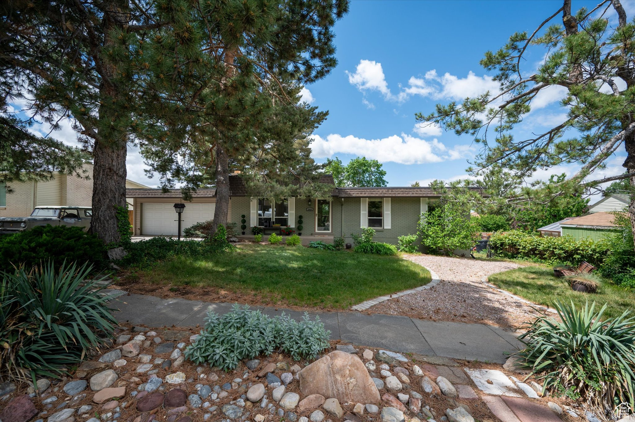 2068 S 200 E, Bountiful, UT 84010 - MLS 2086175 - Coldwell Banker