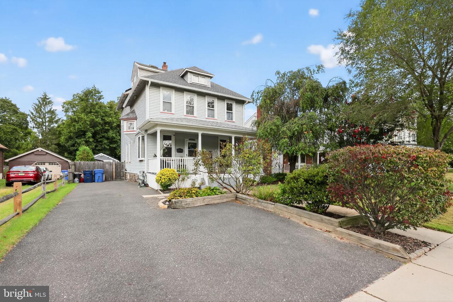 514 Park Ave, Laurel Springs, NJ 08021 - MLS NJCD2100140 - Coldwell Banker
