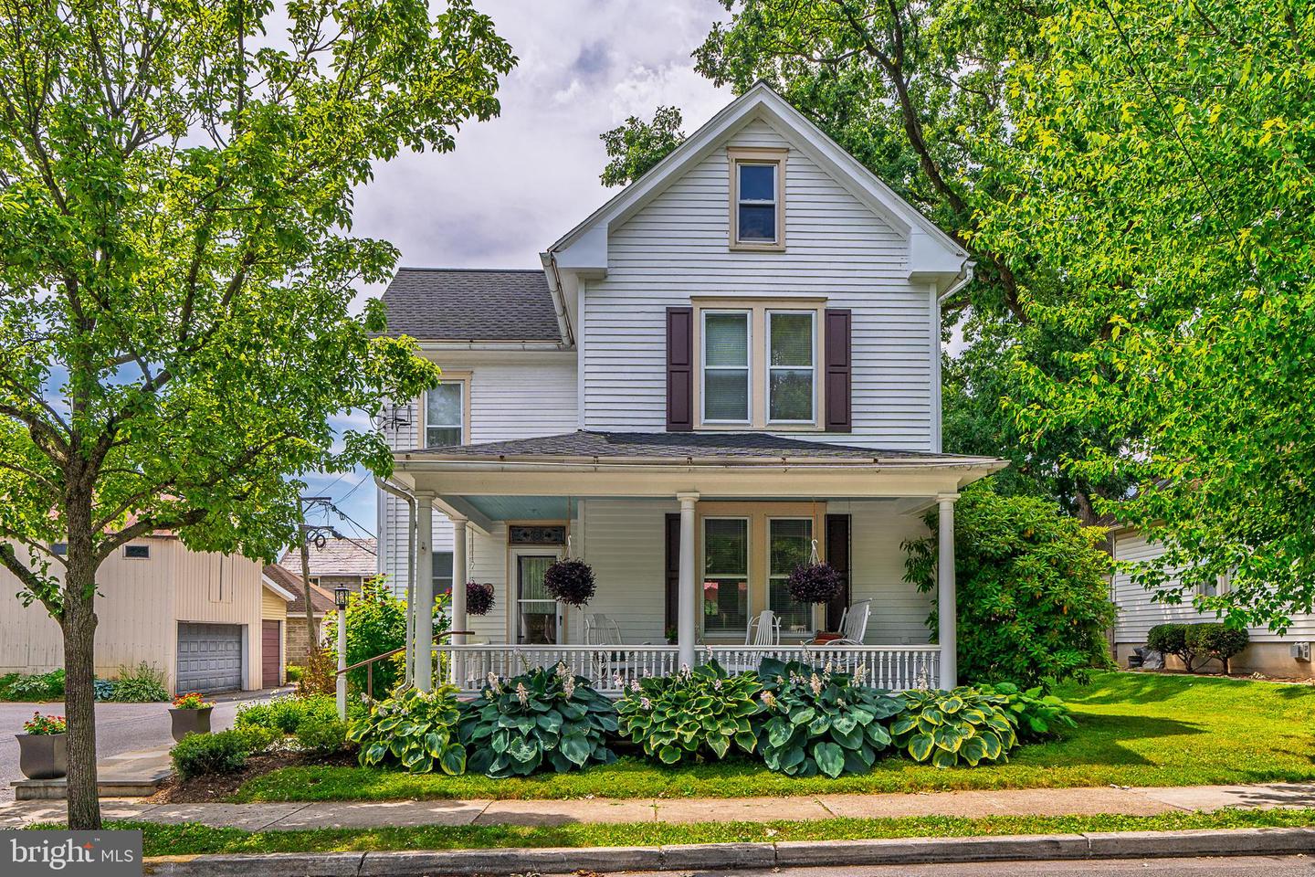 120 W Lemon St, Lititz, PA 17543 - MLS PALA2090338 - Coldwell Banker