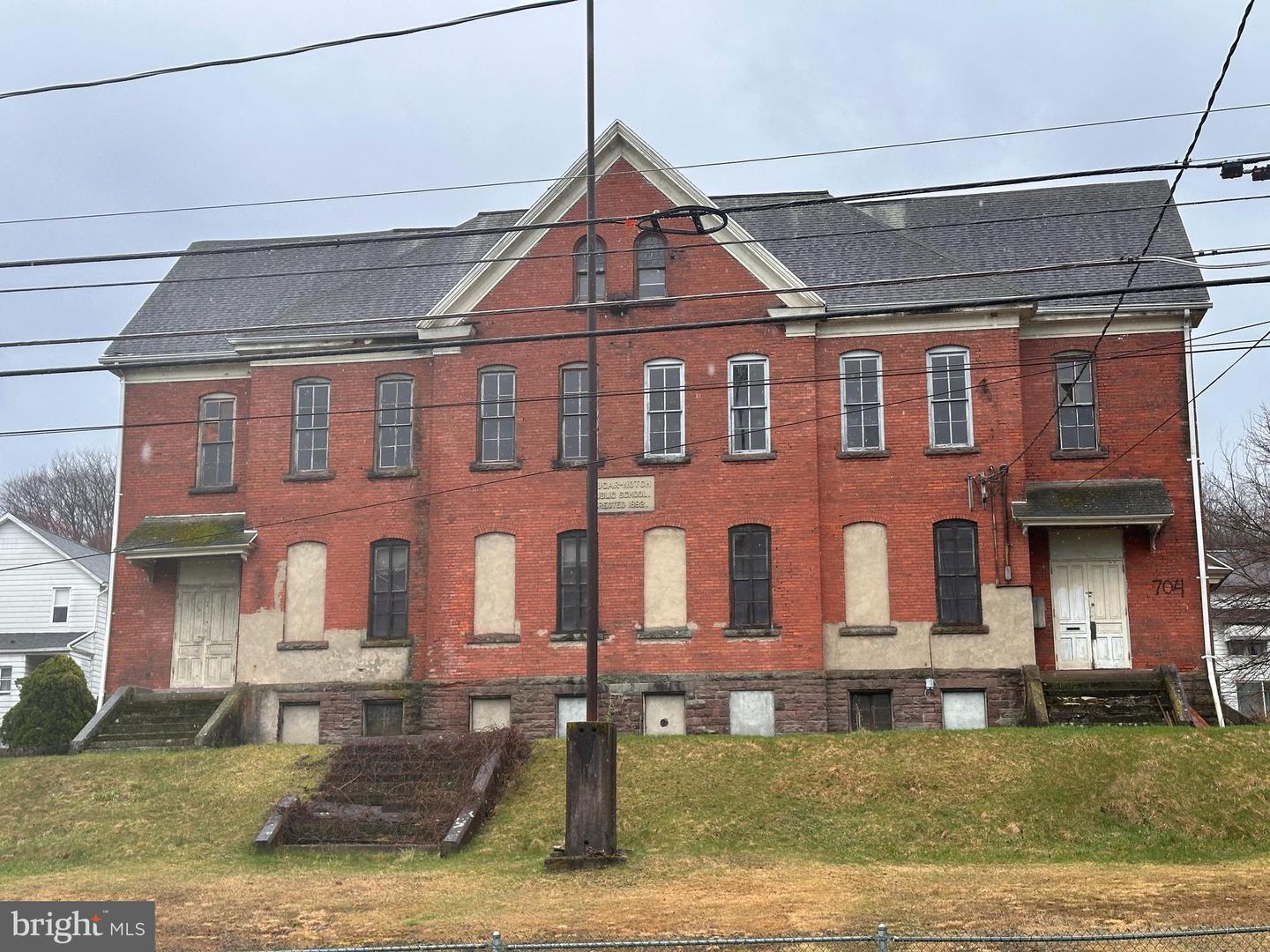 710 Main St, Sugar Notch, PA 18706 - MLS PALU2002470 - Coldwell Banker