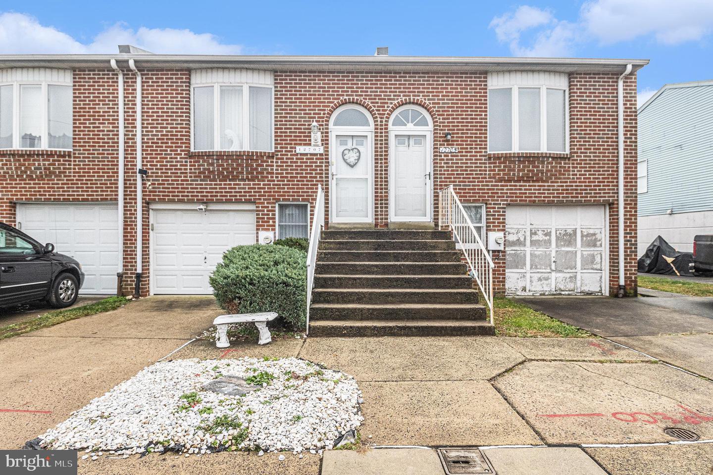 12707 Verda Dr, Philadelphia, PA 19154 - MLS PAPH2563274 - Coldwell Banker