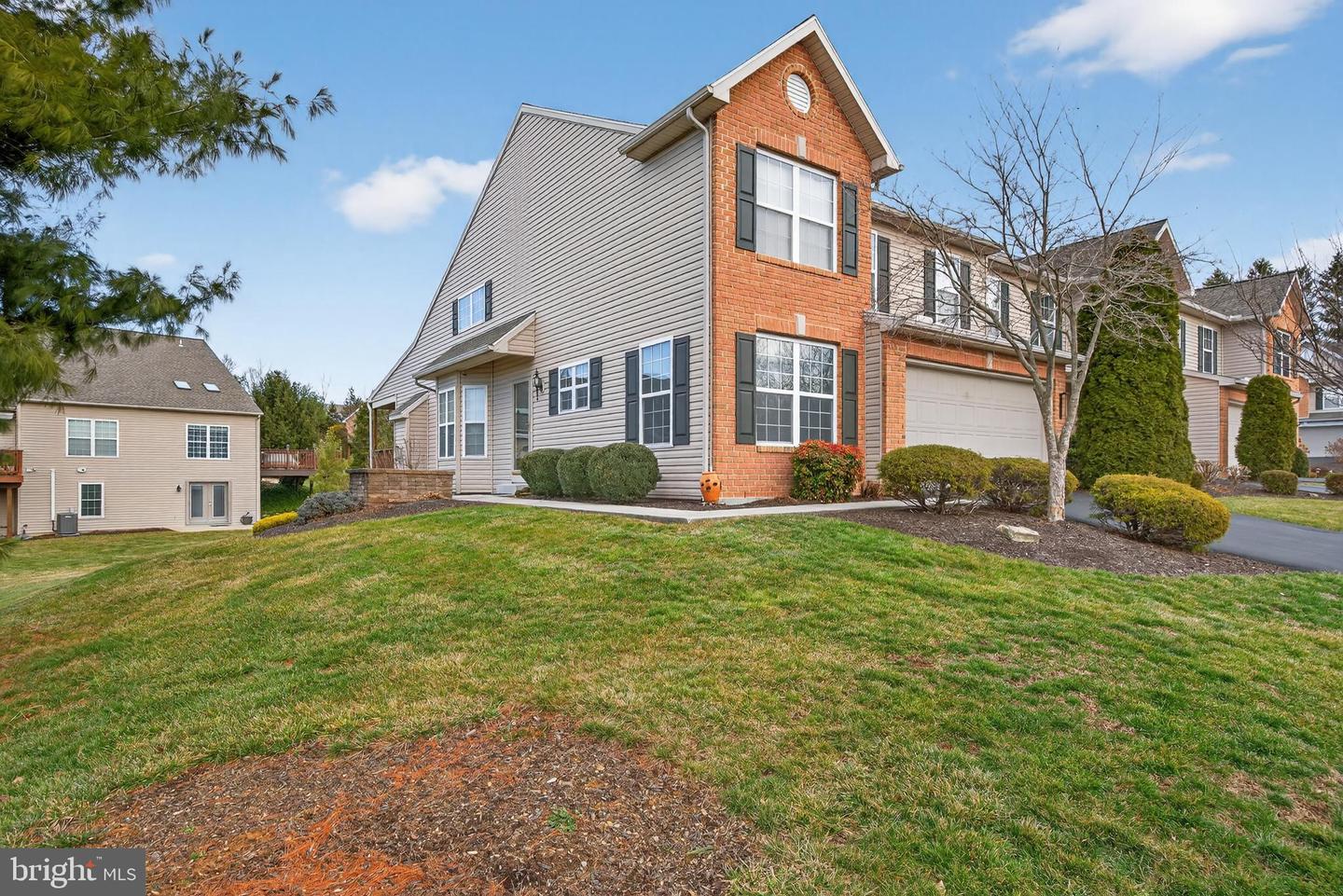 4375 Roth Farm Village Cir, Mechanicsburg, PA 17050 - MLS PACB2049864 ...