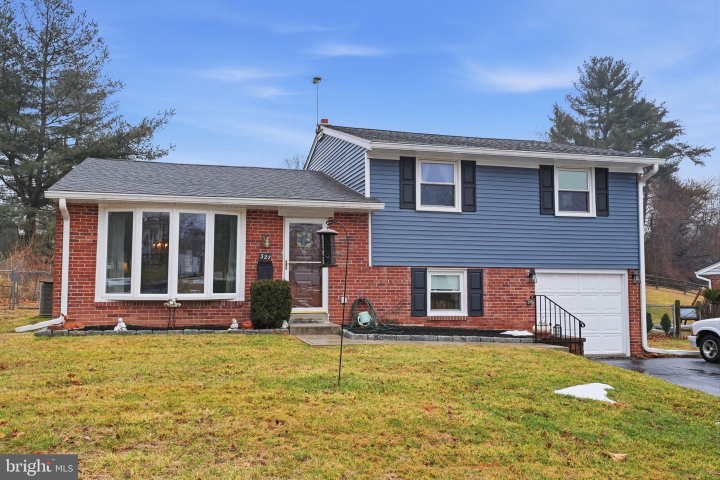 327 Netherington Dr, Broomall, PA 19008 - MLS PADE2108358 - Coldwell Banker