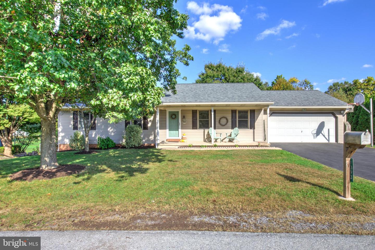 1393 Douglas Dr, Denver, PA 17517 - MLS PALA2077708 - Coldwell Banker