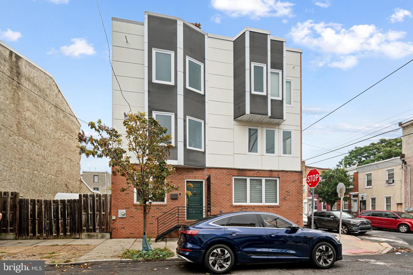 2041 E Sergeant St, Philadelphia, PA 19125 - MLS PAPH2538806 - Coldwell ...