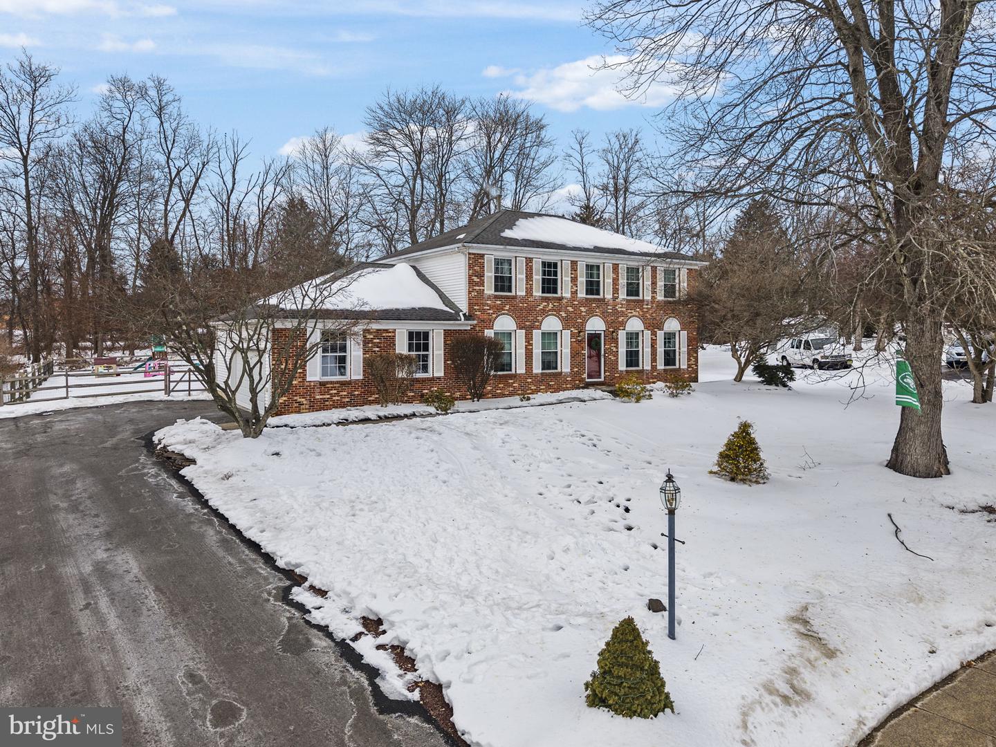 4 Birch Run Ct, Ewing Township, NJ 08628 - MLS NJME2072334 - Coldwell ...