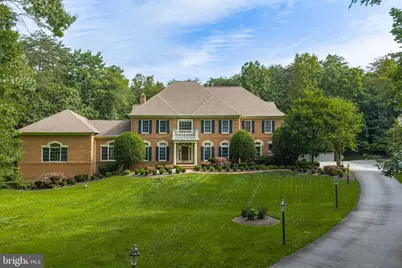8261 Roseland Dr, Fairfax Station, VA 22039 - MLS VAFX2320544 ...