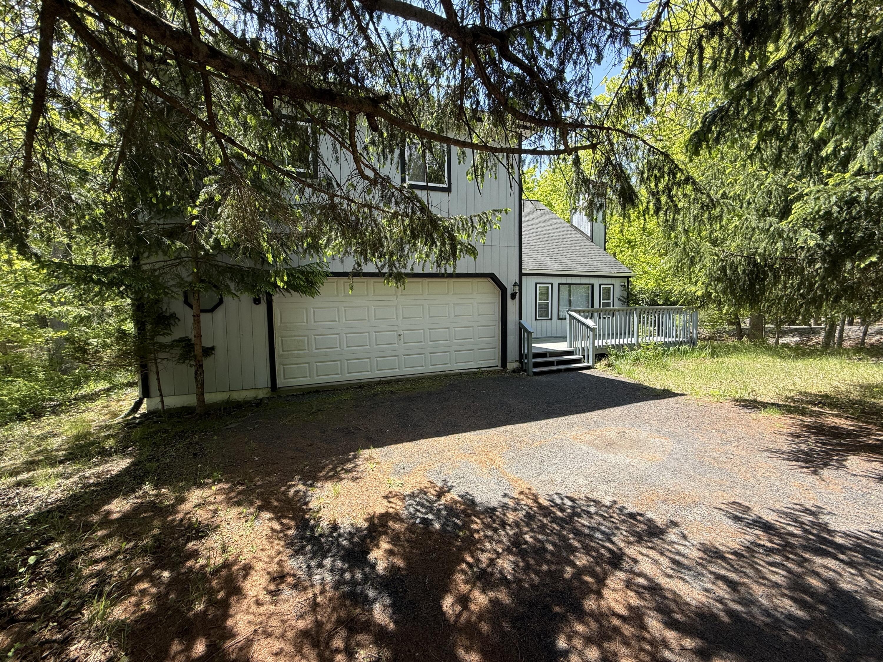 263 Canterbury Rd, Bushkill, PA 18324 - MLS PM-131523 - Coldwell Banker