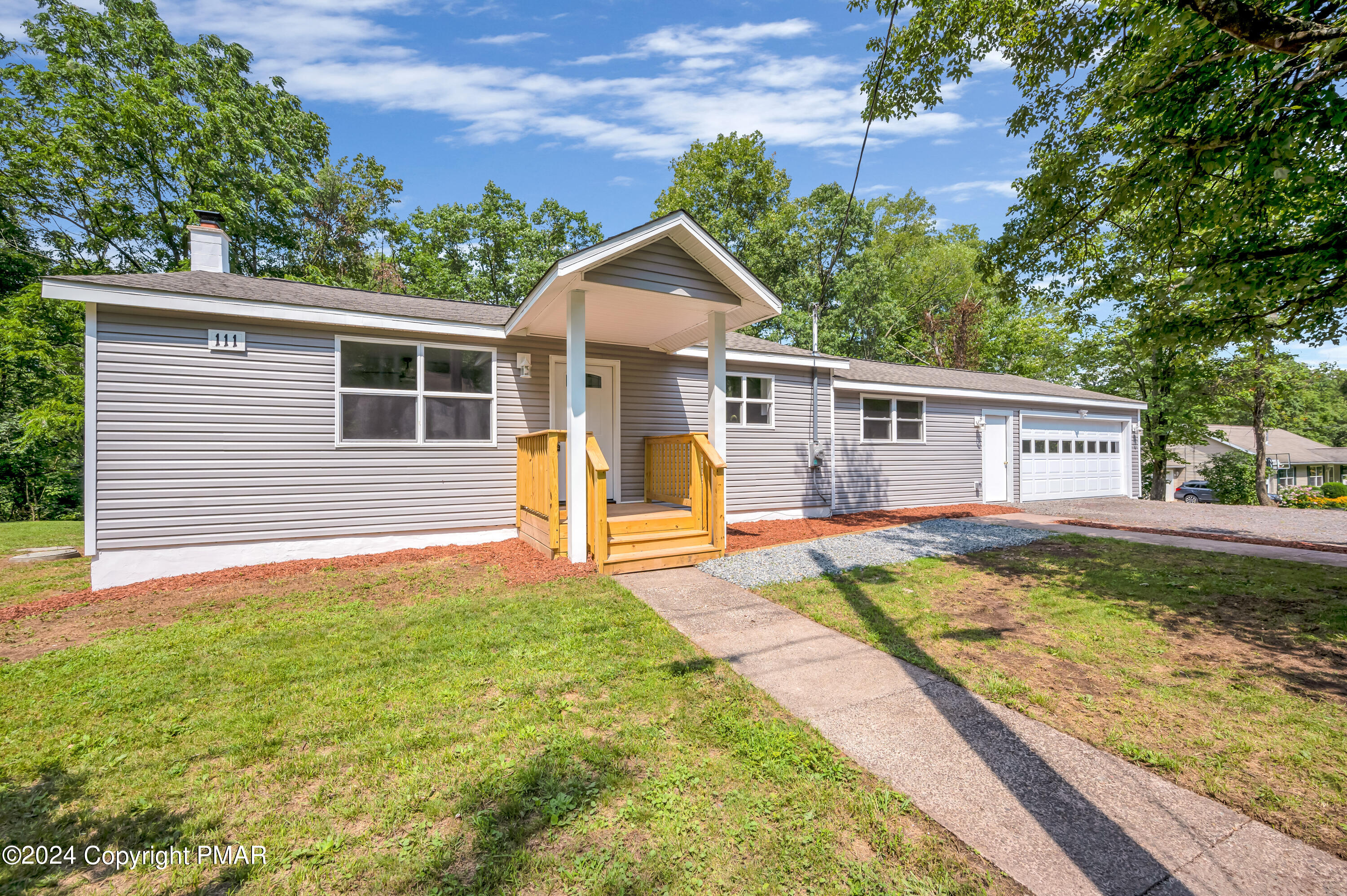 111 Upper Grandview Rd, Cresco, PA 18326 - MLS PM-117676 - Coldwell Banker