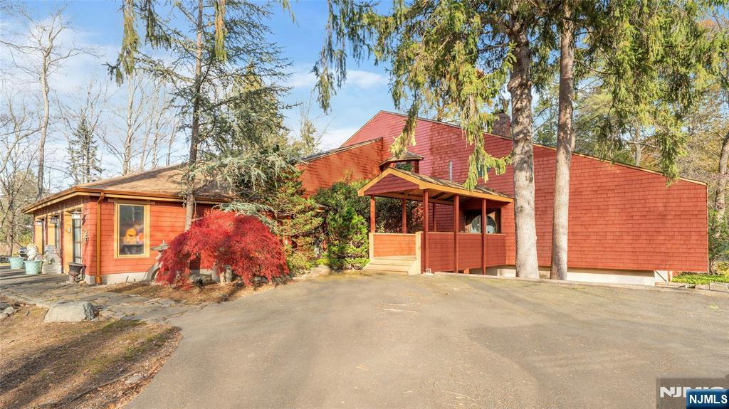 262 W Saddle River Rd, Upper Saddle River, NJ 07458 - MLS 25039437 ...