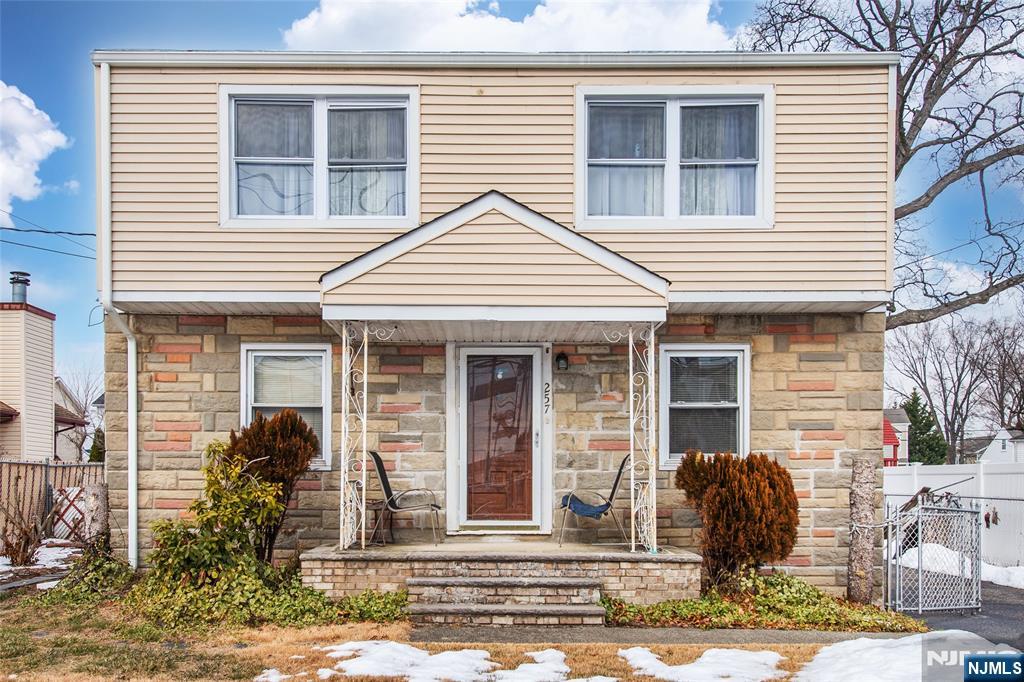 257 Floral, Saddle Brook Township, NJ 07662 - MLS 26001478 - Coldwell ...
