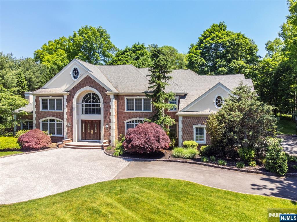 154 E Saddle River Rd, Saddle River, NJ 07458 - MLS 25017236 - Coldwell ...