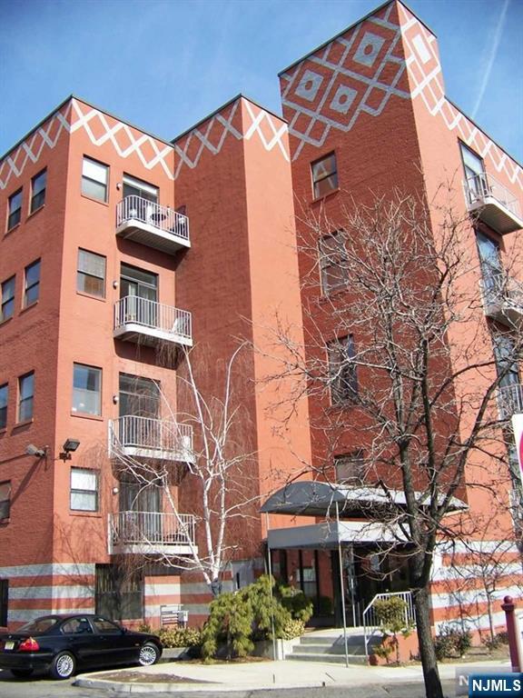 840 River Road B2 #B2, Edgewater, NJ 07020 - MLS 25035391 - Coldwell Banker