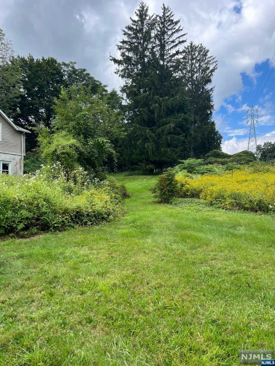 377 Island Rd, Ramsey, NJ 07446 - MLS 23028217 - Coldwell Banker