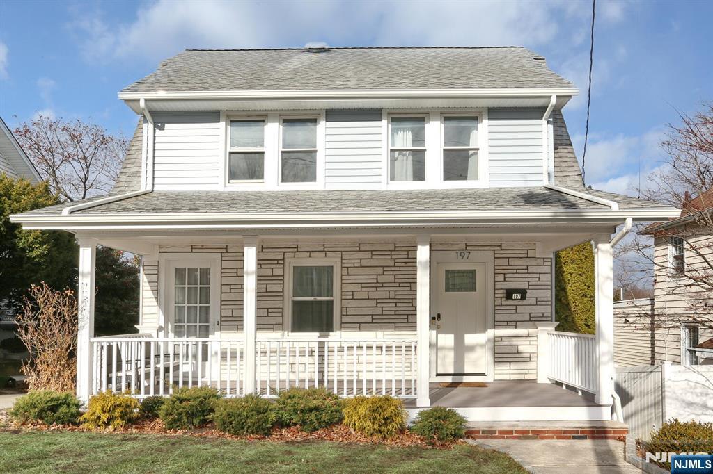 197 Elizabeth St, Oradell, NJ 07649 - MLS 25005787 - Coldwell Banker