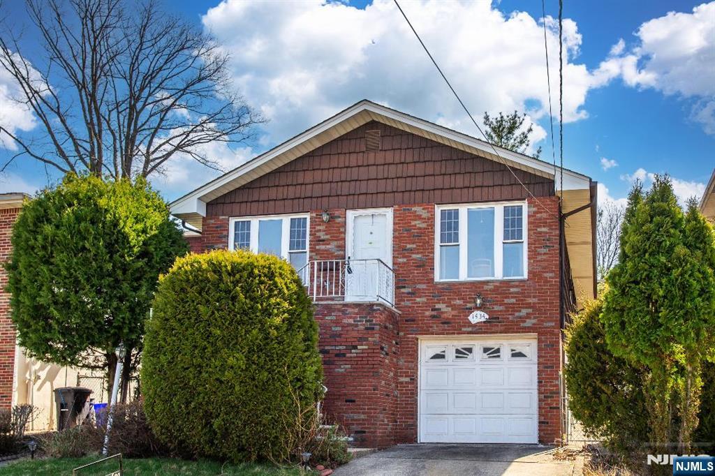 1434 13th St, Fort Lee, NJ 07024 - MLS 25009973 - Coldwell Banker