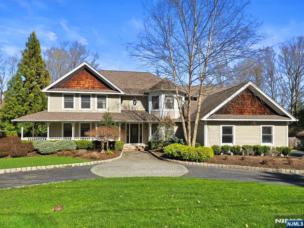594 W Saddle River Rd, Upper Saddle River, NJ 07458 - MLS 25011540 ...