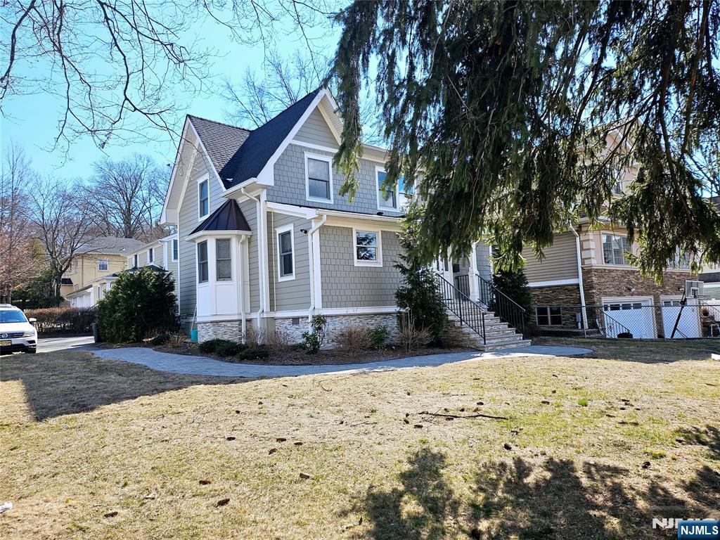 296 County Road B #B, Tenafly, NJ 07670 - MLS 25012900 - Coldwell Banker