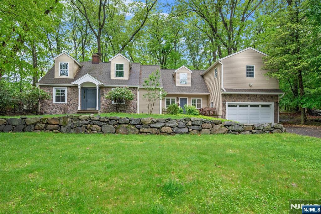 35 Oakridge Rd, Ramsey, NJ 07446 - MLS 25015759 - Coldwell Banker