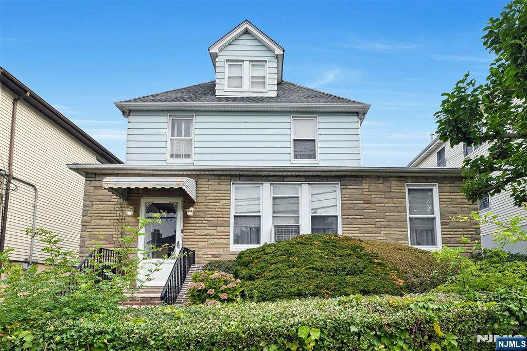 455 Park Ave, Fairview, NJ 07022 - MLS 25030435 - Coldwell Banker