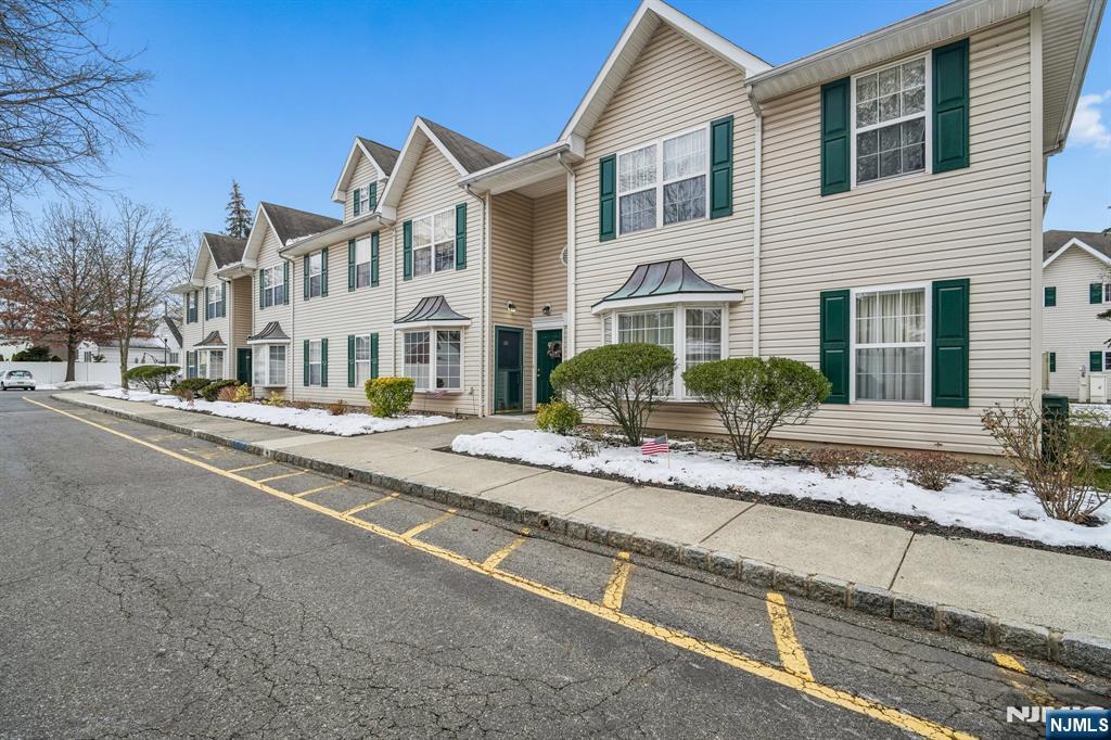 17 Chanda Ct B017 #B017, Clifton, NJ 07012 - MLS 26000156 - Coldwell Banker