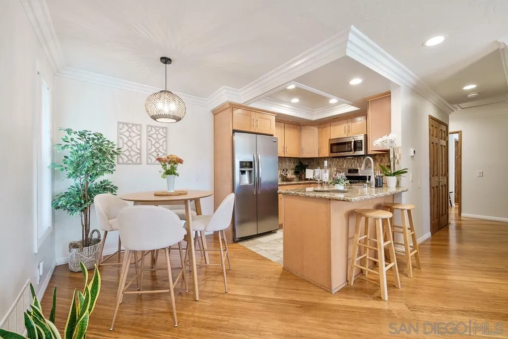 3157 Evening Way #D, La Jolla, CA 92037 - MLS 250026849 - Coldwell Banker