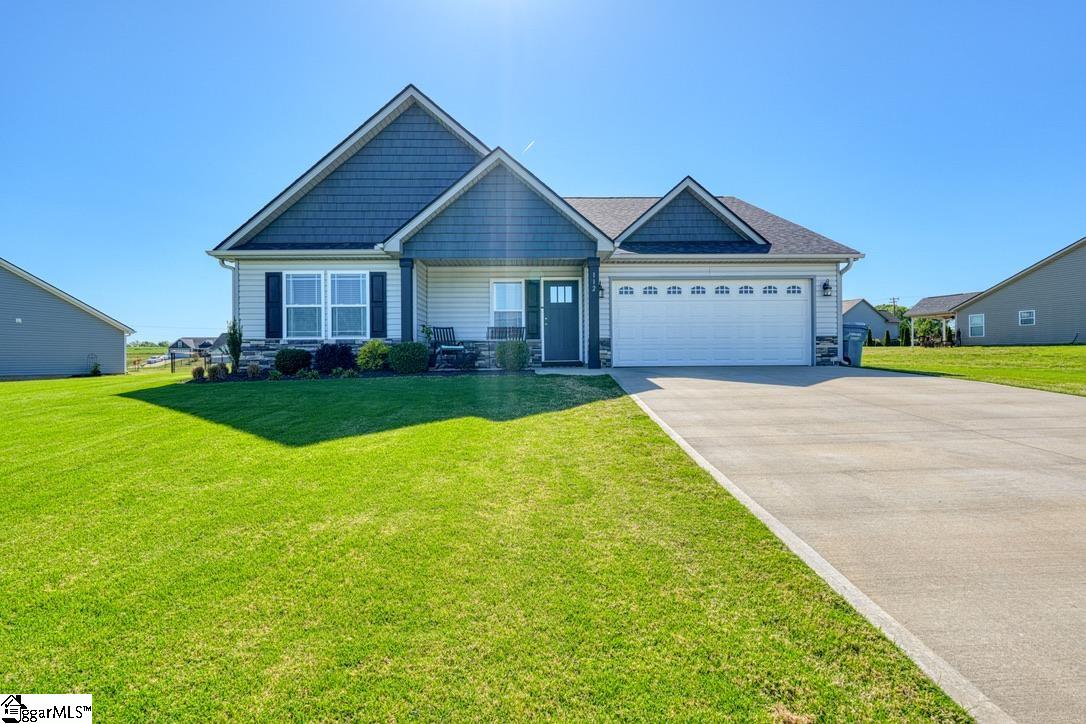 112 Meadow Lake Dr, Cowpens, SC 29330 - MLS 1554422 - Coldwell Banker