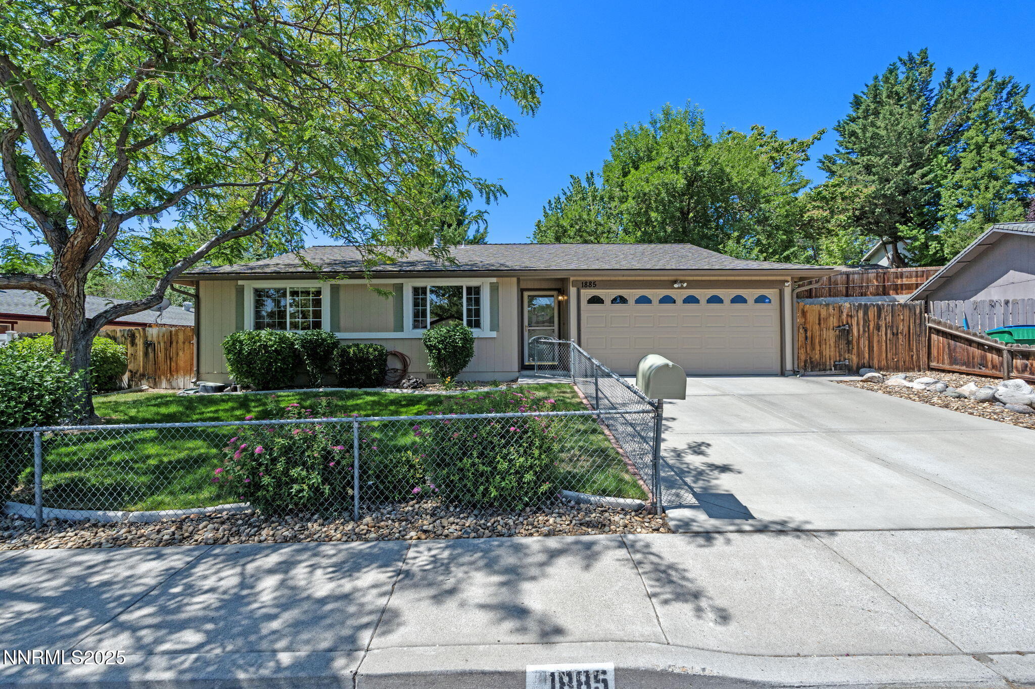 1885 King Edward Dr, Reno, NV 89503 - MLS 250051673 - Coldwell Banker