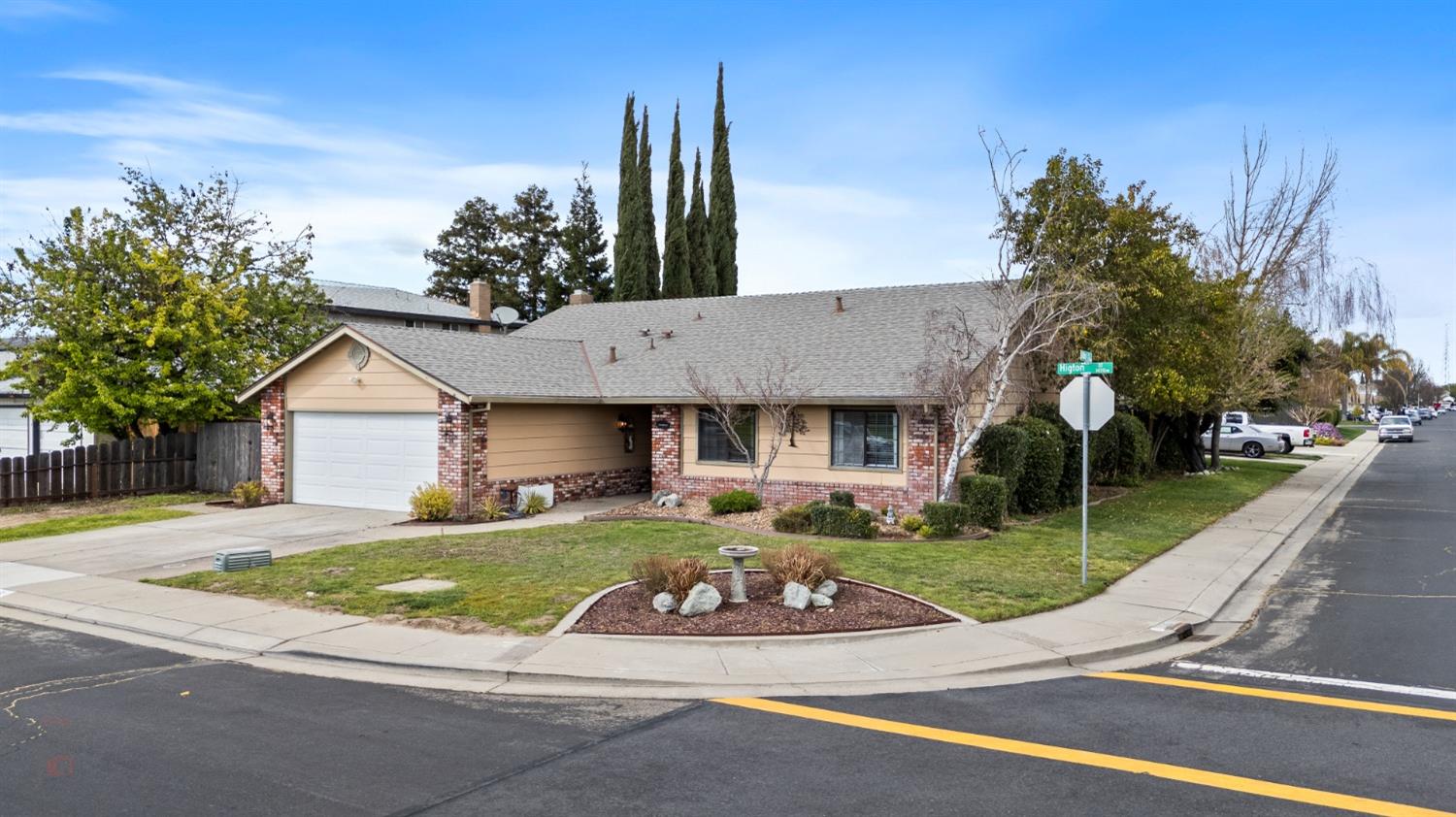 1461 Higton St, Manteca, CA 95336 - MLS 225015438 - Coldwell Banker