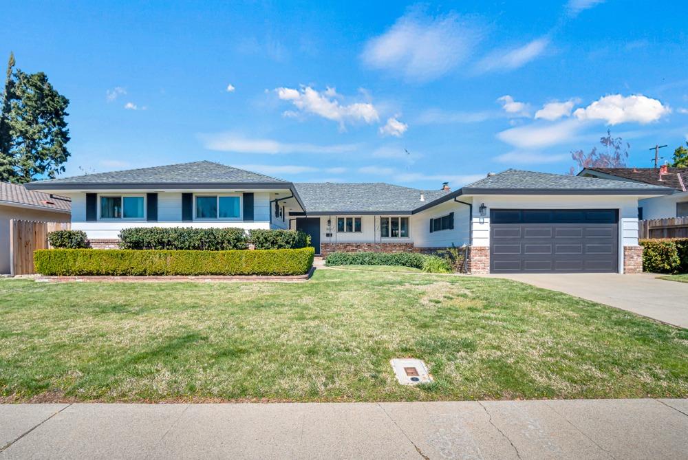 3031 American River Dr, Sacramento, CA 95864 - MLS 225028506 - Coldwell ...