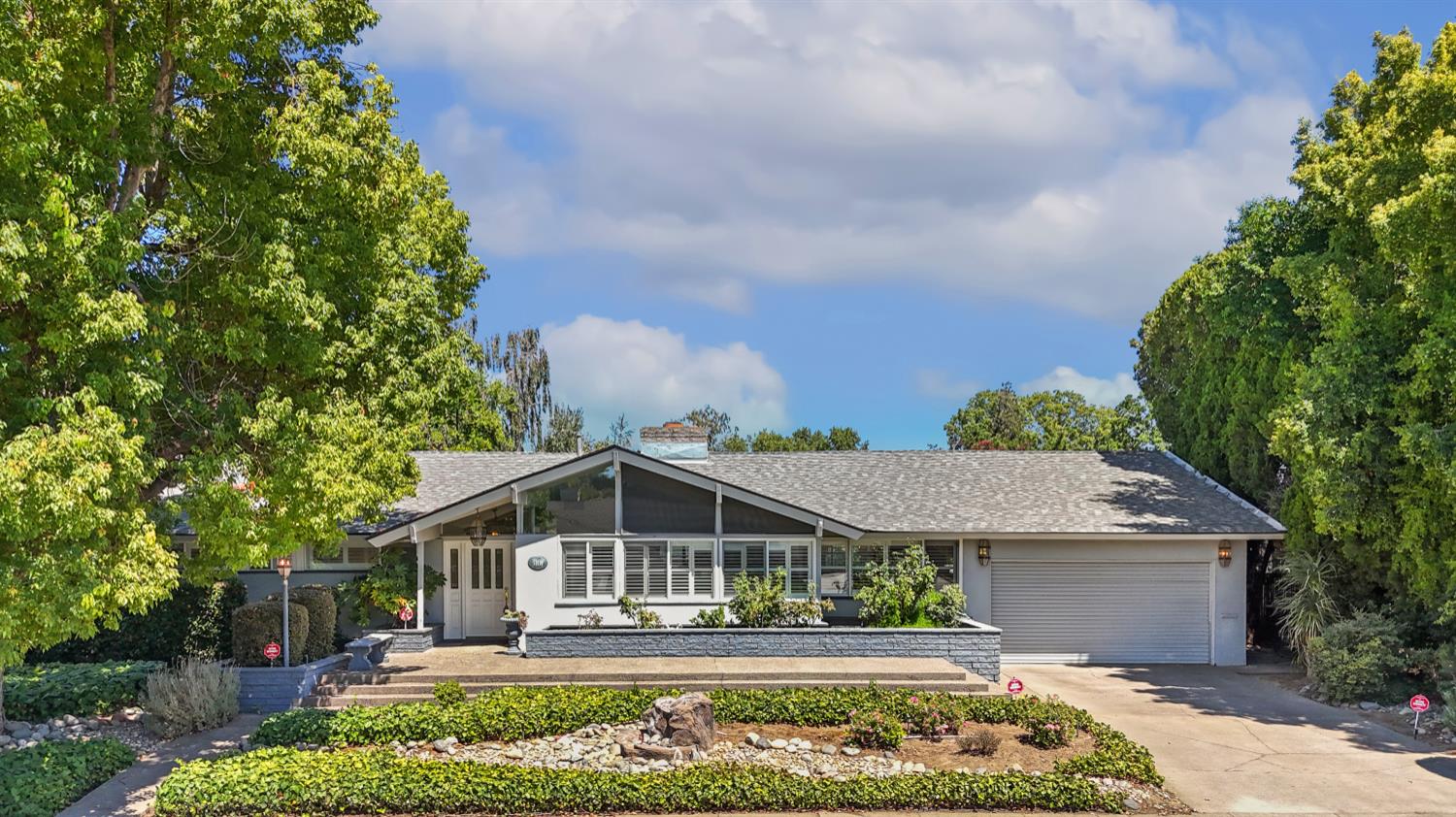 3101 American River Dr, Sacramento, CA 95864 - MLS 225102584 - Coldwell ...