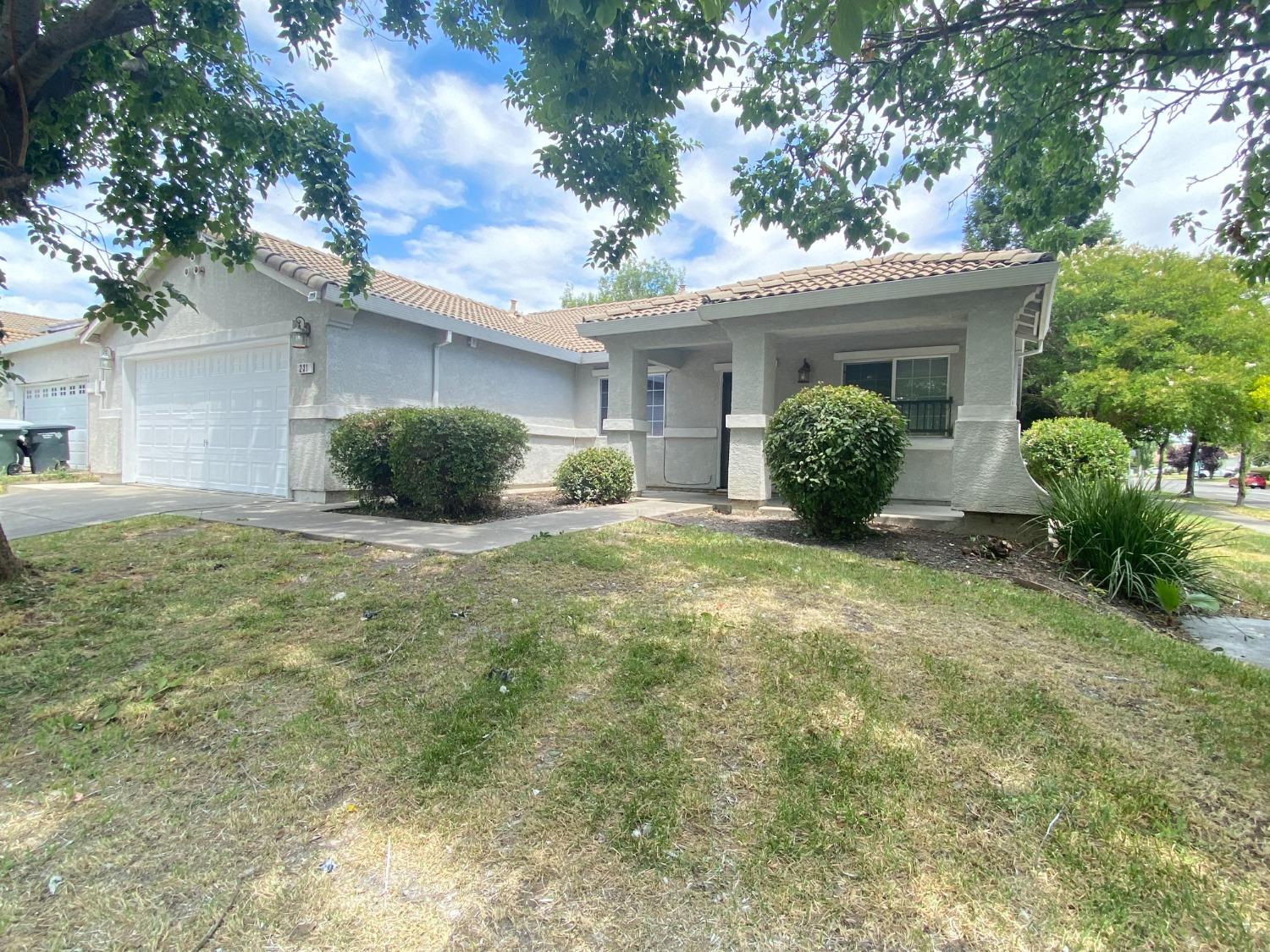 231 Mike Gartrell Cir, Sacramento, CA 95835 - MLS 224067900 - Coldwell ...