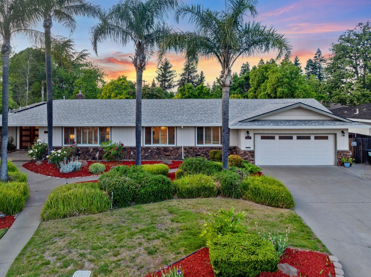 2751 American River Dr, Sacramento, CA 95864 - MLS 225057356 - Coldwell ...