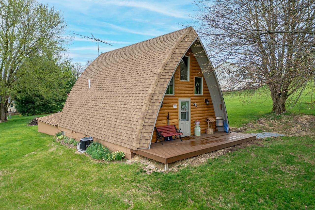 200 Lake Summerset Rd, Lake Summerset, IL 61019 - MLS 202502445 ...