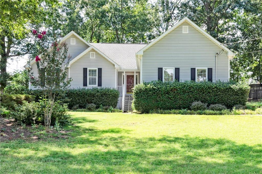 5625 Stewart Woods Dr, Douglasville, GA 30135 - MLS 7255985 - Coldwell ... 5625 Stewart Woods Dr, Douglasville, GA 30135 - MLS 7255985 - Coldwell ...
