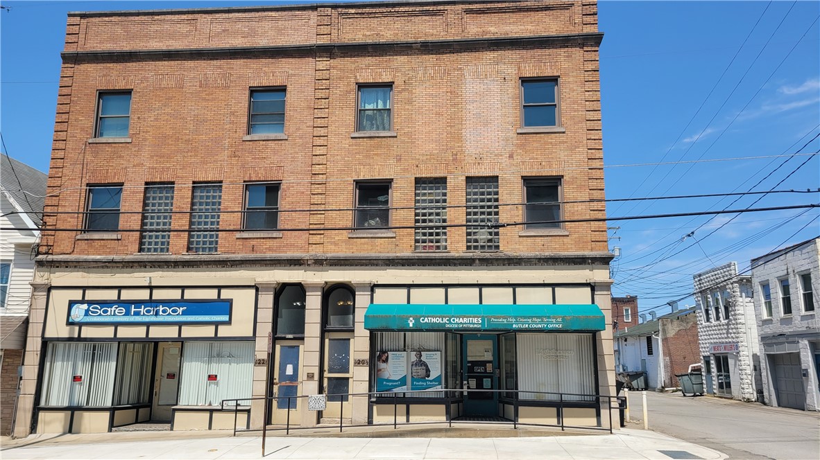 122 W New Castle St, Butler, PA 16001 - MLS 1607046 - Coldwell Banker