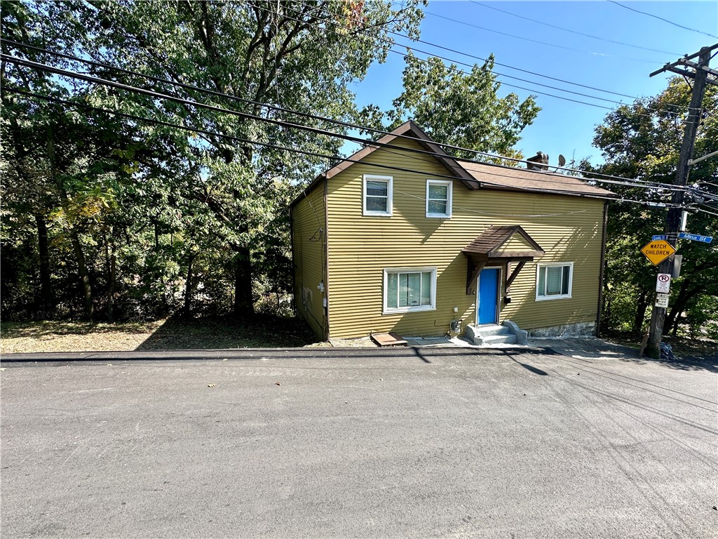 94 Luella St, Spring Hill, PA 15212 - MLS 1625879 - Coldwell Banker